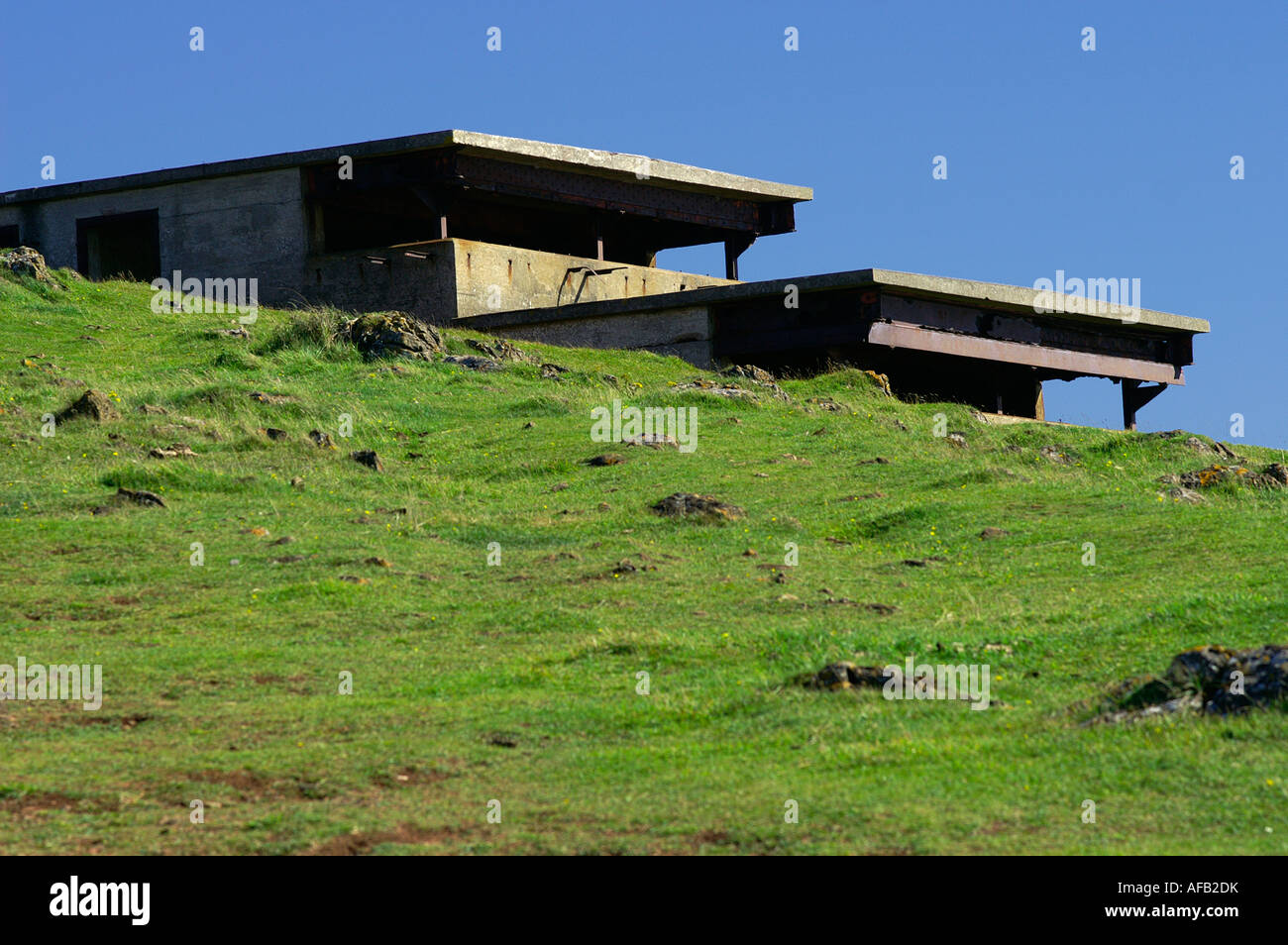 Second World War gunnery observation post at Brean Down fort near ...