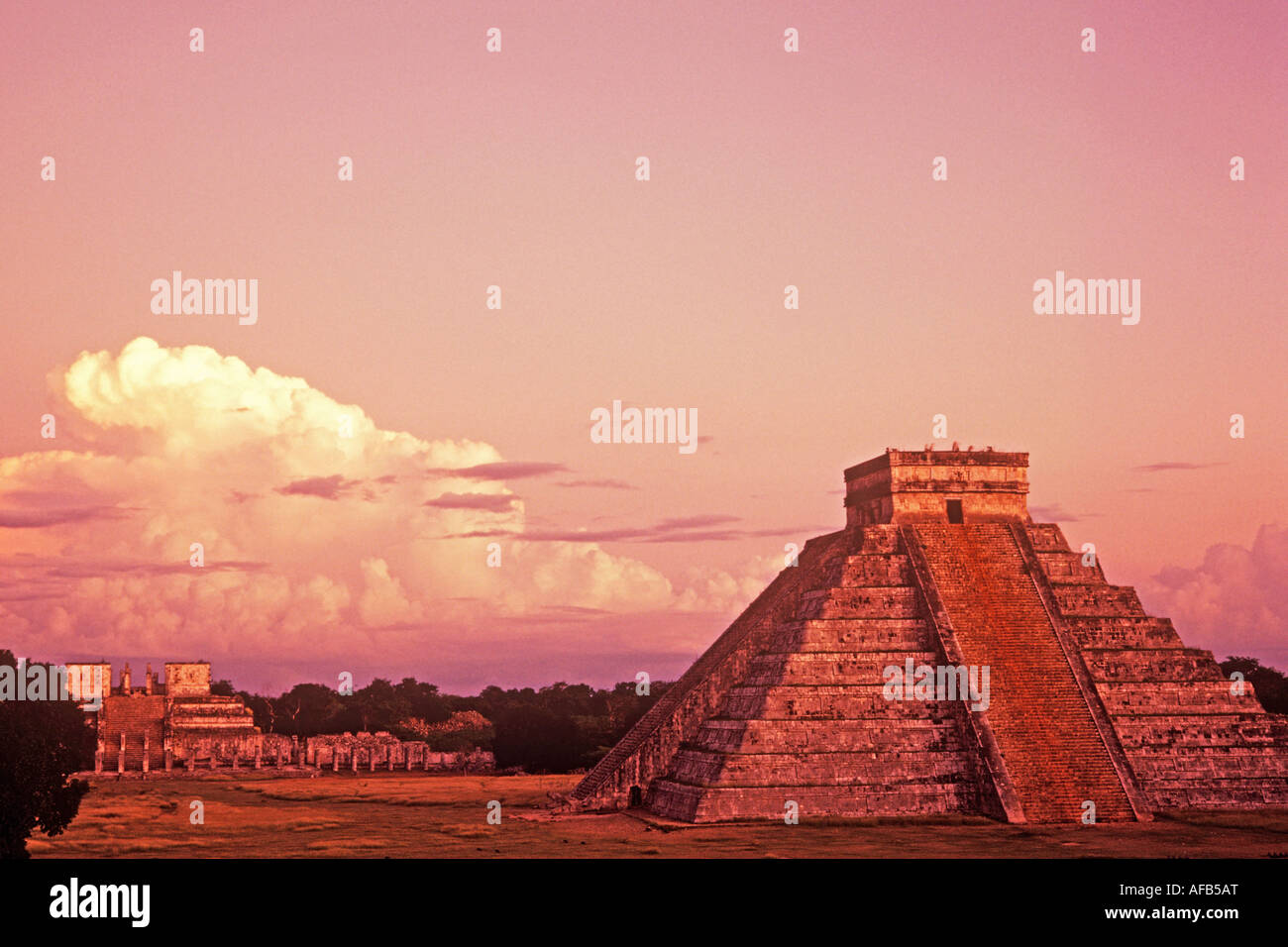 El Castillo Pyramid Mayan Indian Ruins of Chichen Itza Yucatan Mexico ...