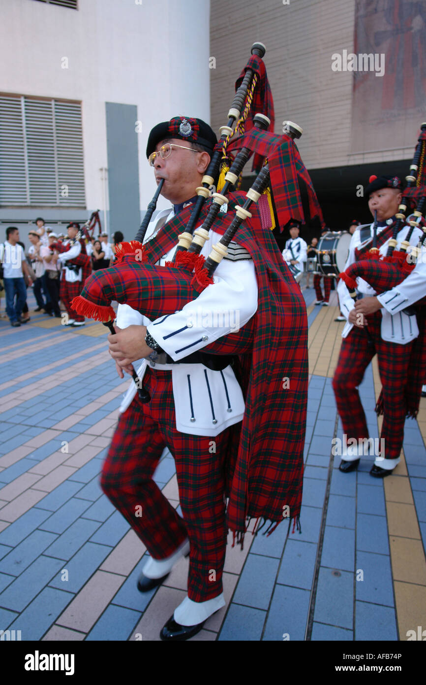 Scottish pipe music in Hong Kong China Stock Photo - Alamy