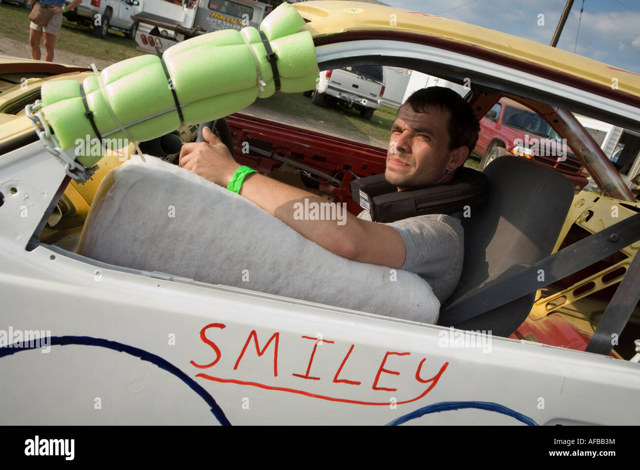 Stock car racing crash hi-res stock photography and images - Alamy
