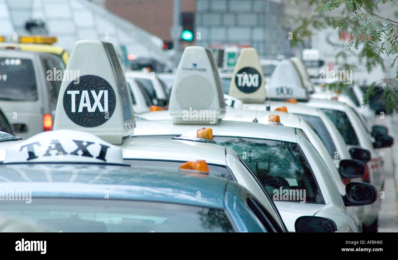 Taxi meter england hi-res stock photography and images - Alamy
