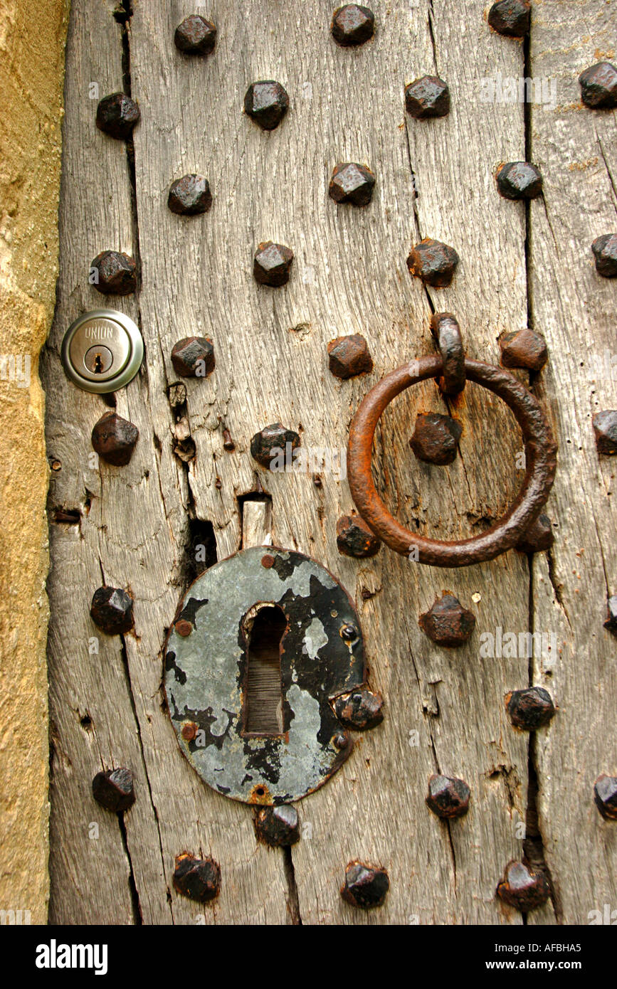 Metal Studs Stock Photos & Metal Studs Stock Images - Alamy