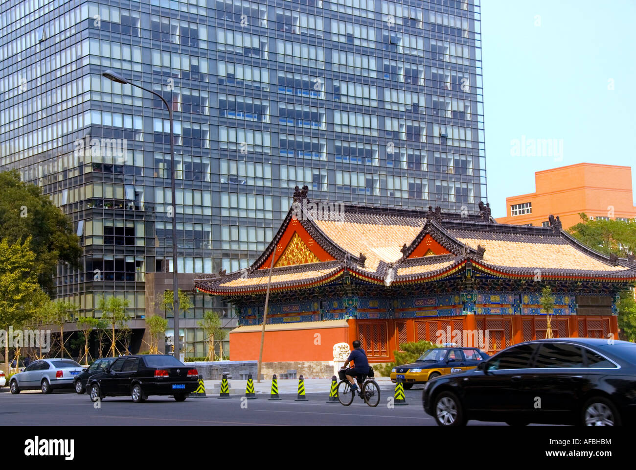 Contrast traditional modern buildings in china hi-res stock photography ...