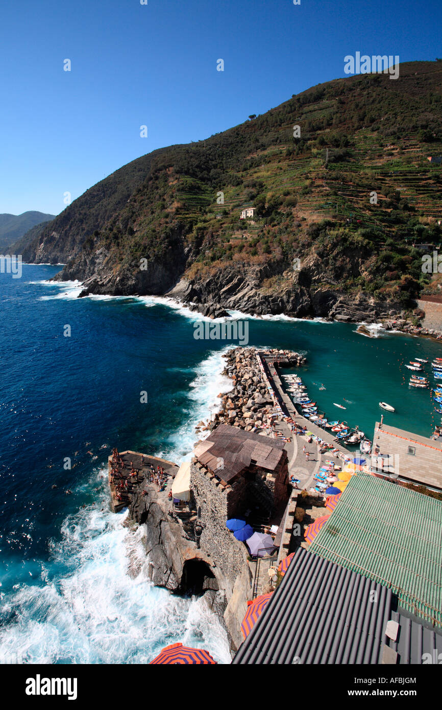 Vernazza harbour, Cinque Terre, Italy Stock Photo - Alamy