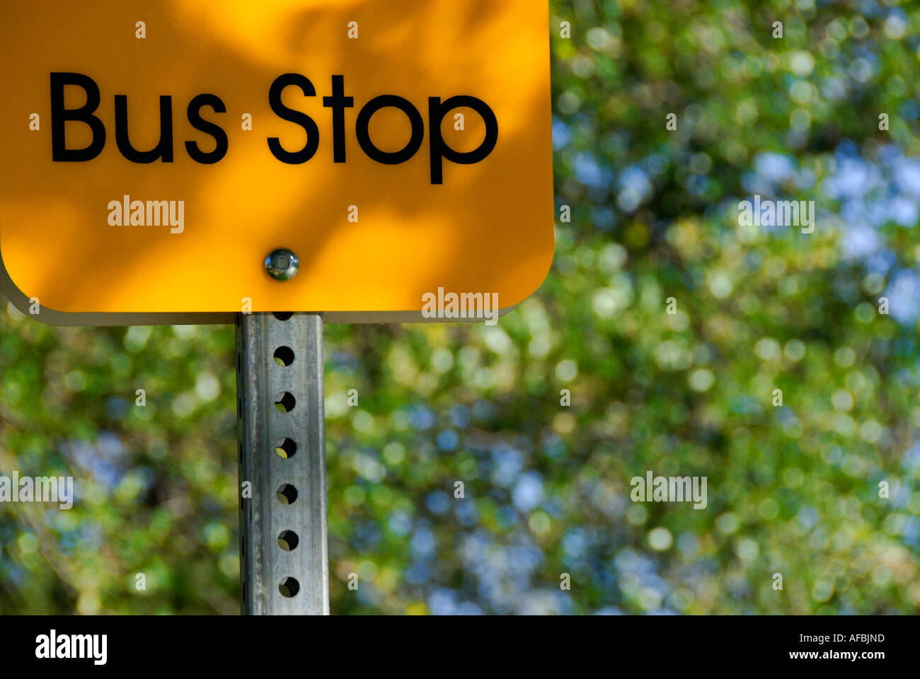 Bus zone sign hi-res stock photography and images - Alamy