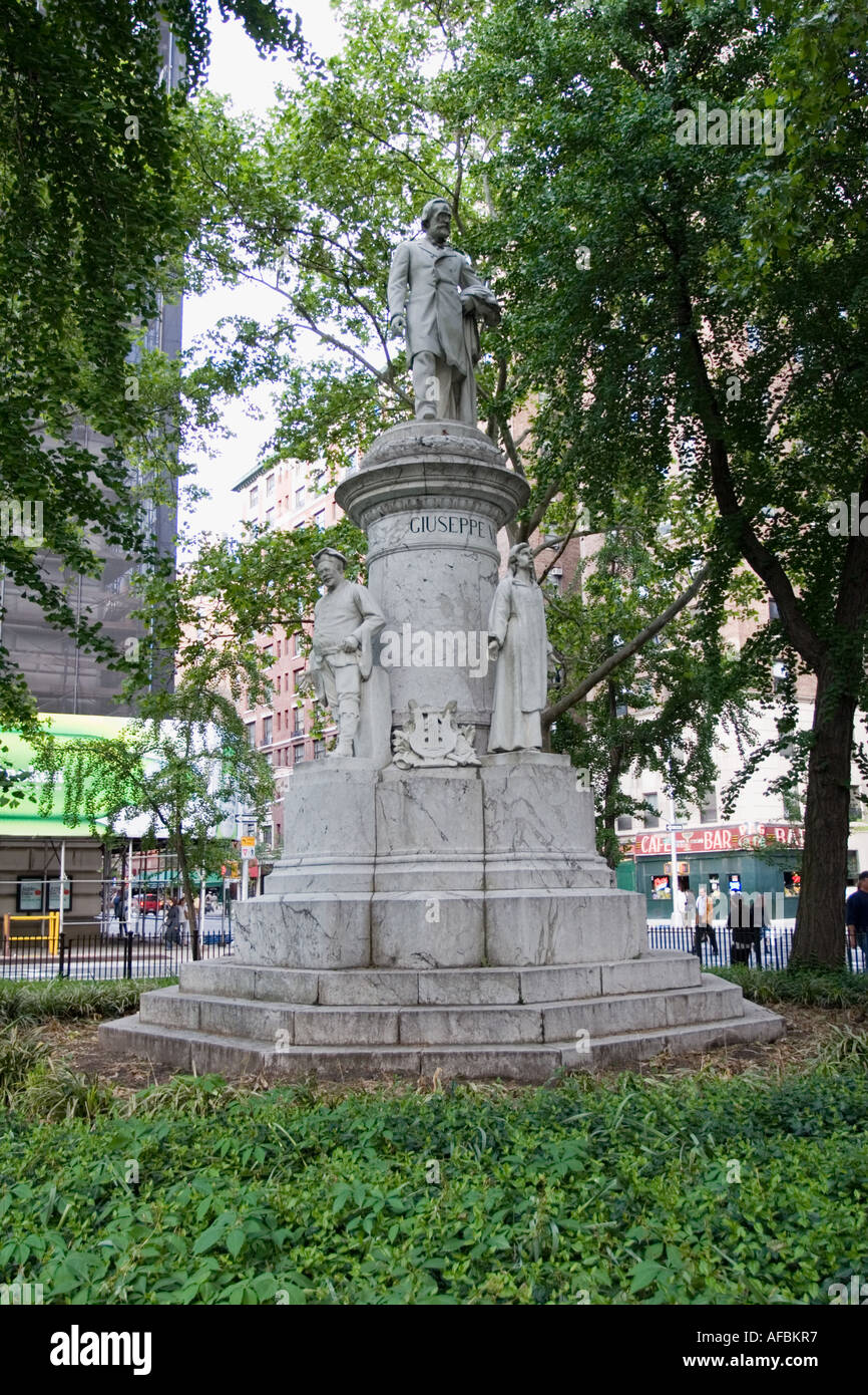 Verdi square hi-res stock photography and images - Alamy