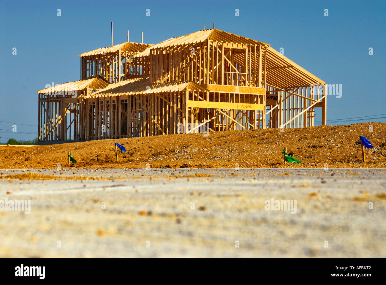 Under construction metaphor hi-res stock photography and images - Alamy