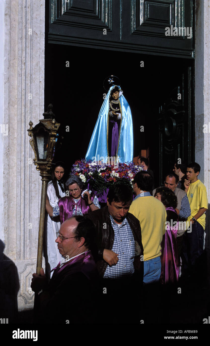 Lisbon a catholic procession in Alfama Stock Photo - Alamy