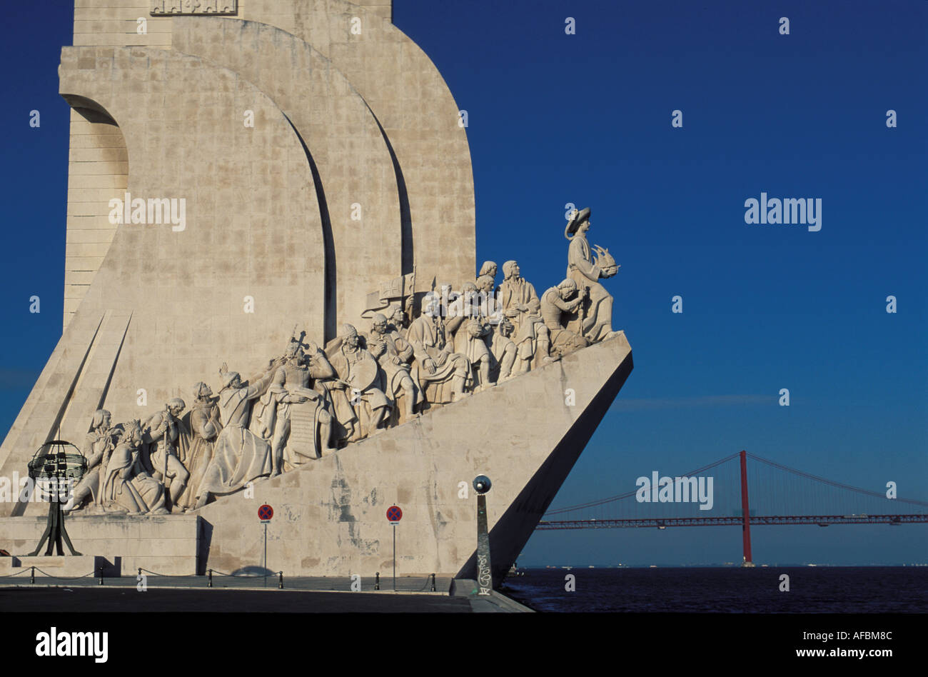 Monument discoveries on river hi-res stock photography and images - Alamy