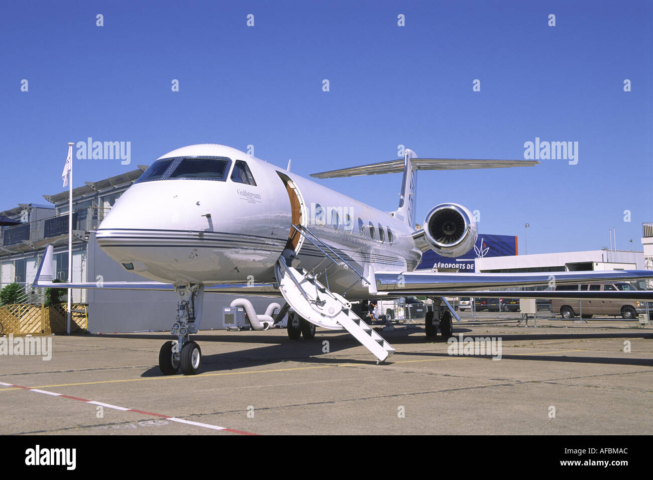 Gulfstream g550 hi-res stock photography and images - Alamy