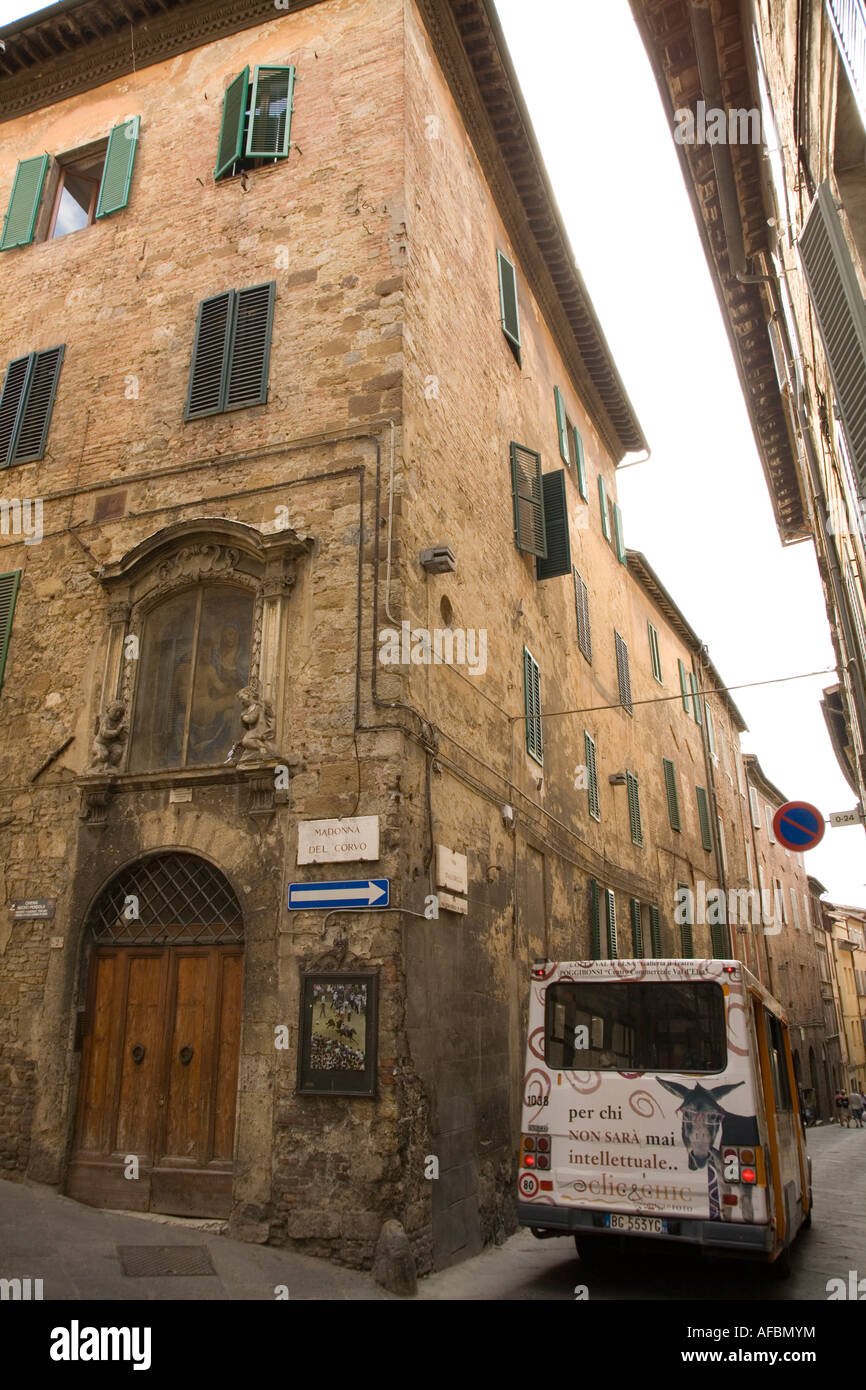 Bus siena hi-res stock photography and images - Alamy