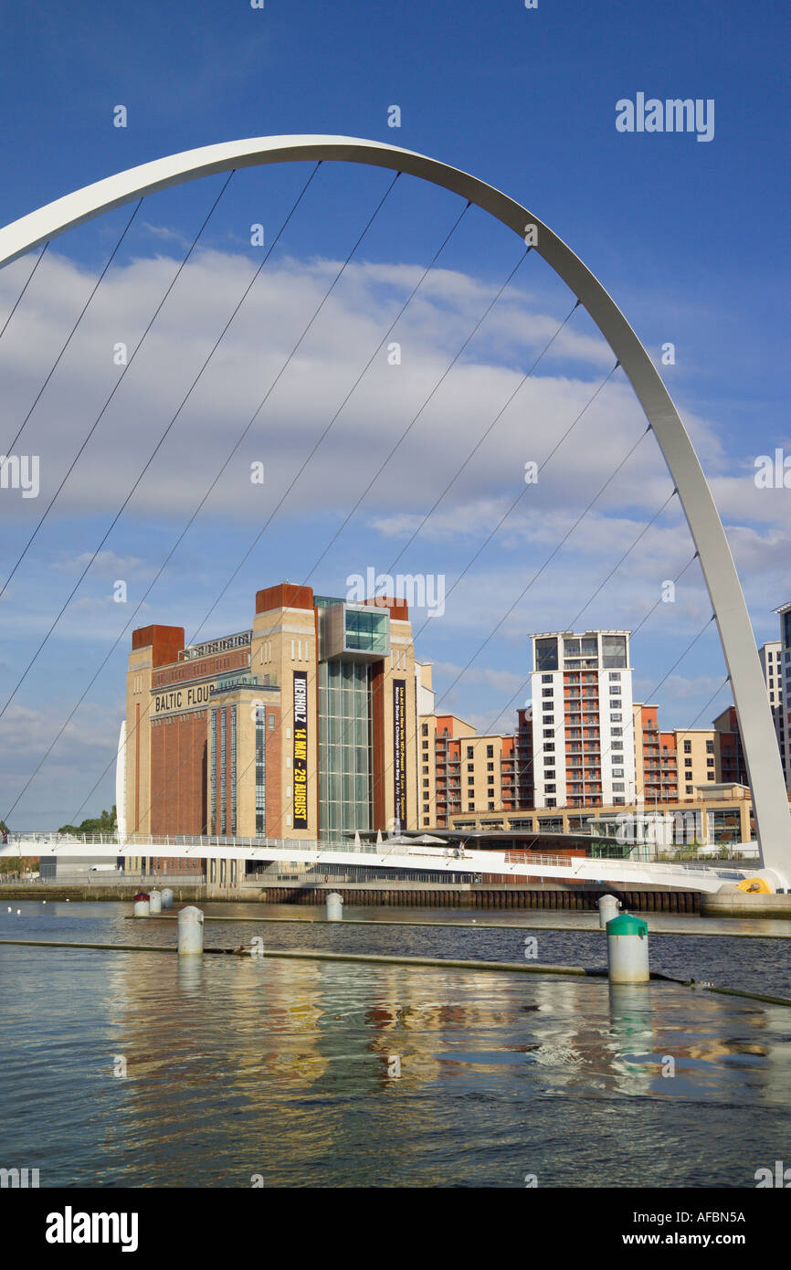 [Millennium Bridge] "Baltic Mill" Newcastle Stock Photo - Alamy