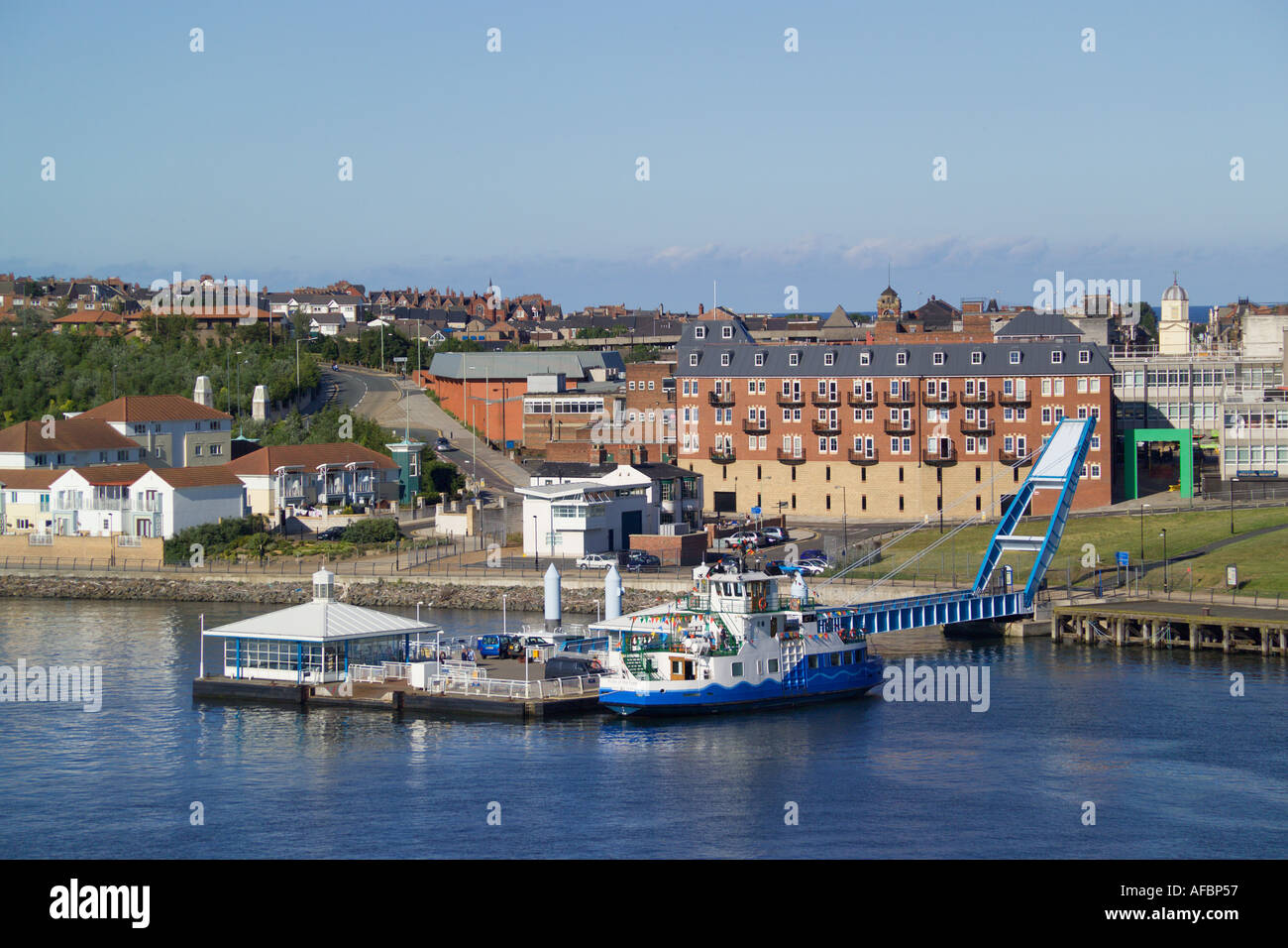 Tyne and wear ferry hi-res stock photography and images - Alamy