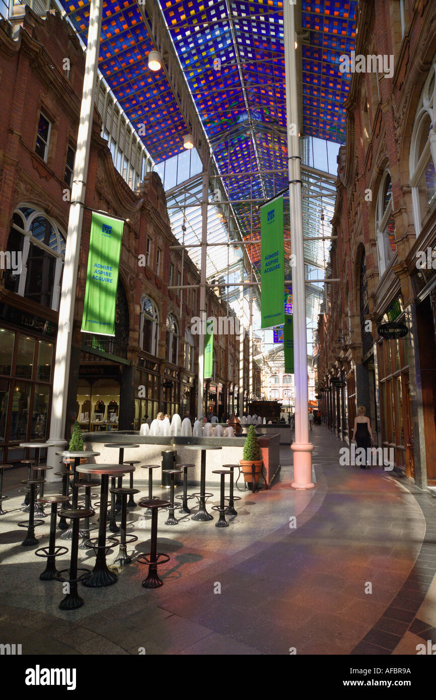 County arcade in leeds victoria quarter hi-res stock photography and ...