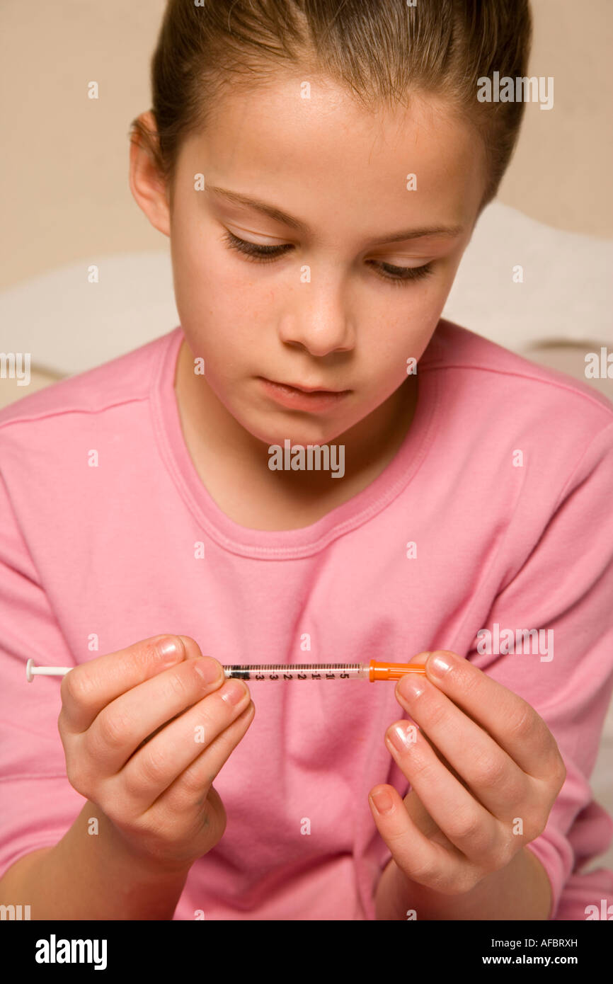 Insulin injection child hi-res stock photography and images - Alamy