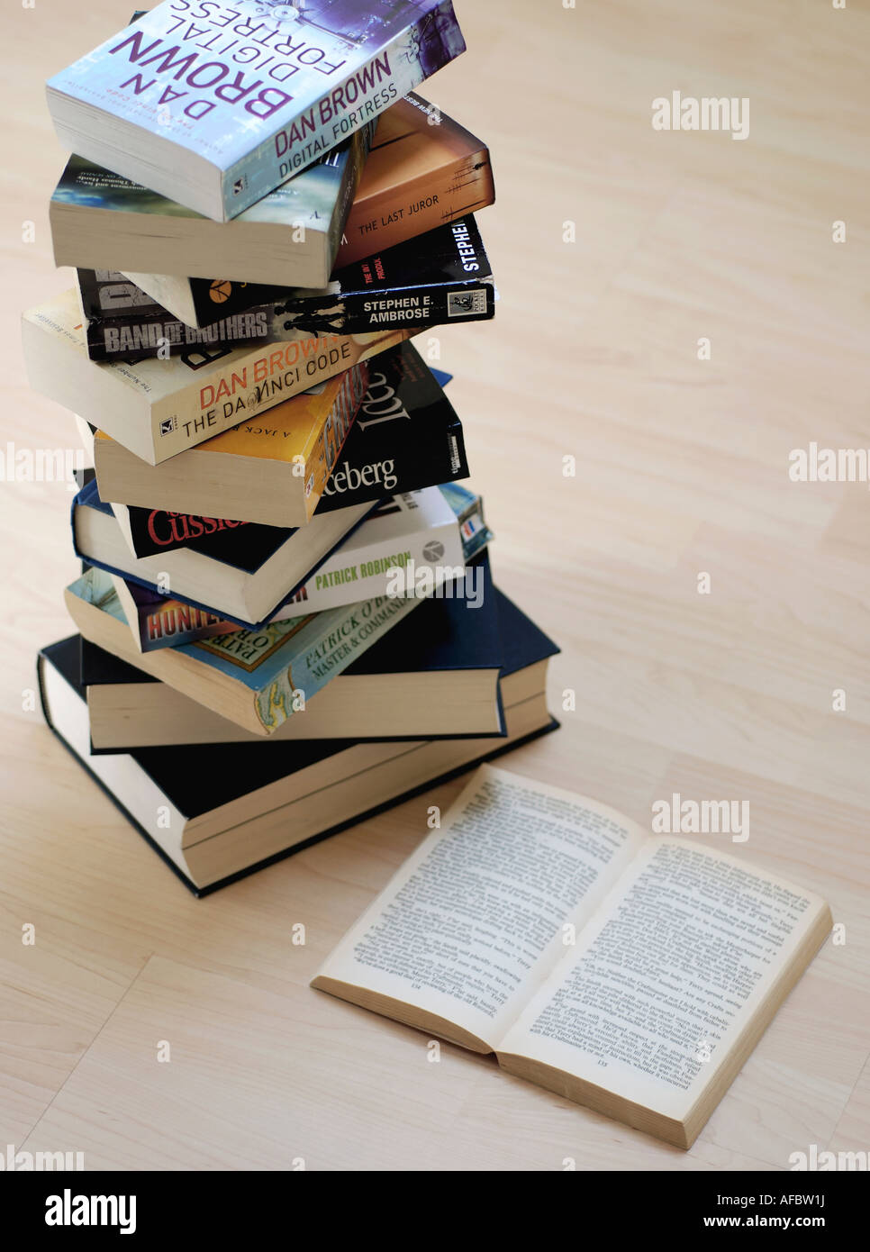 Classic storybook book hi-res stock photography and images - Alamy