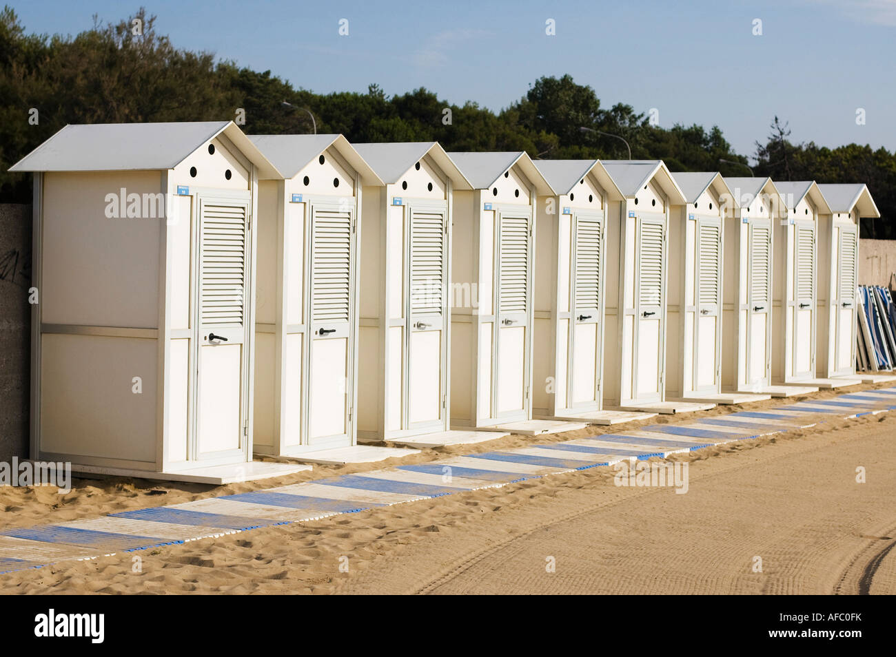 Beach changing room hi-res stock photography and images - Alamy