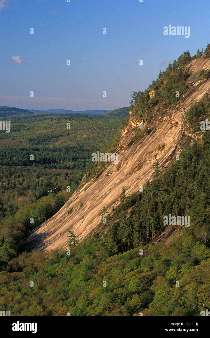 White Mountain cliff face, New Hampshire Stock Photo - Alamy