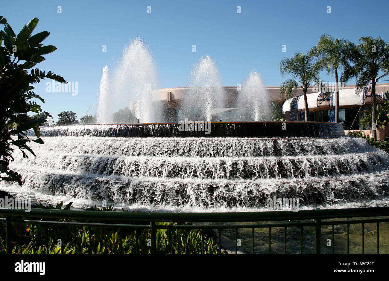Epcot florida fountain hi-res stock photography and images - Alamy