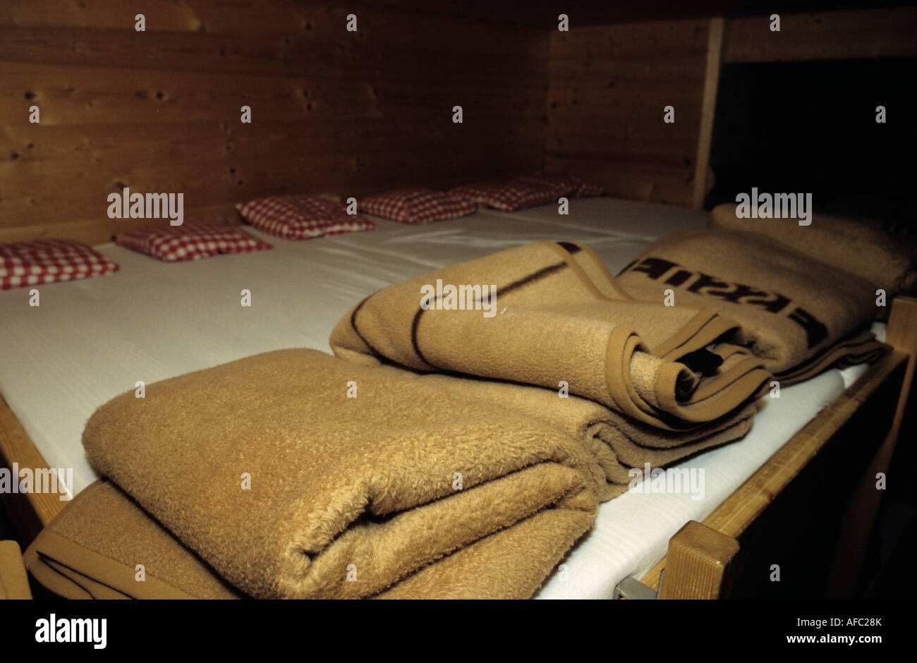 Communal Bunks in Alpine Club Hut Bavaria January 2005 Stock Photo - Alamy