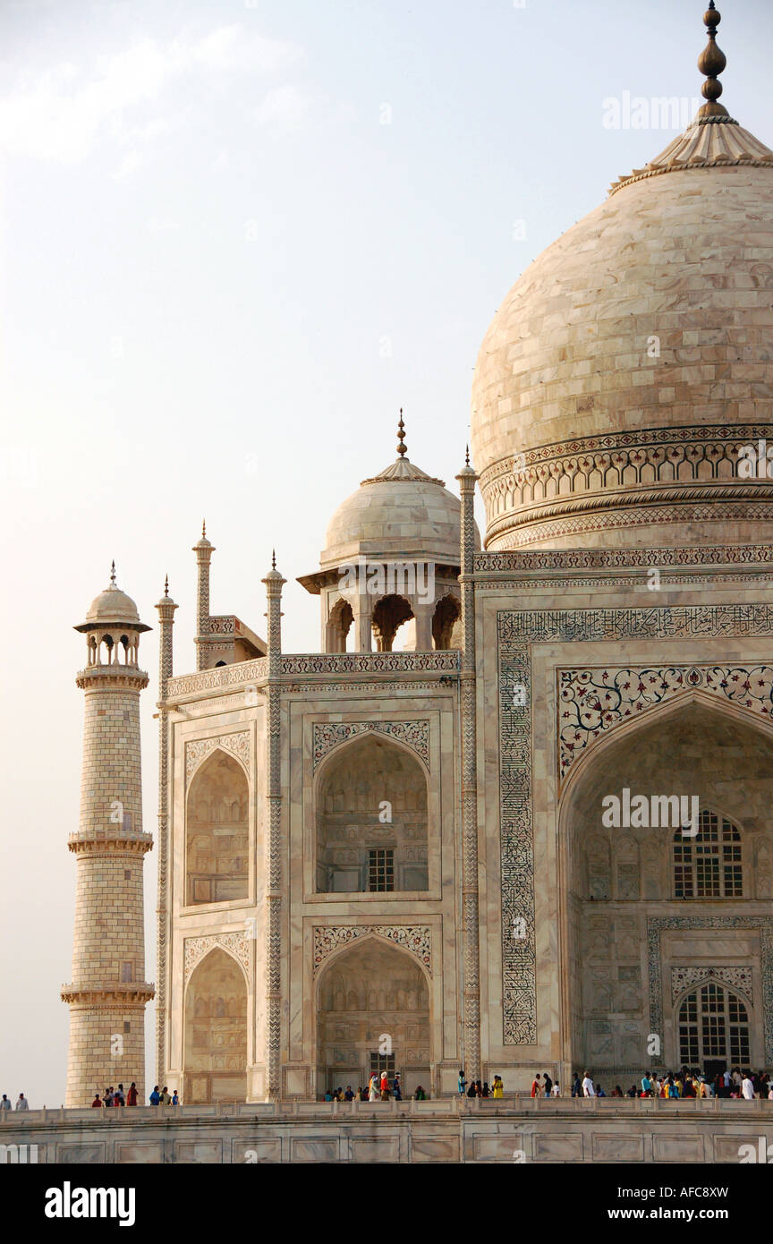 Classic taj mahal view hi-res stock photography and images - Alamy