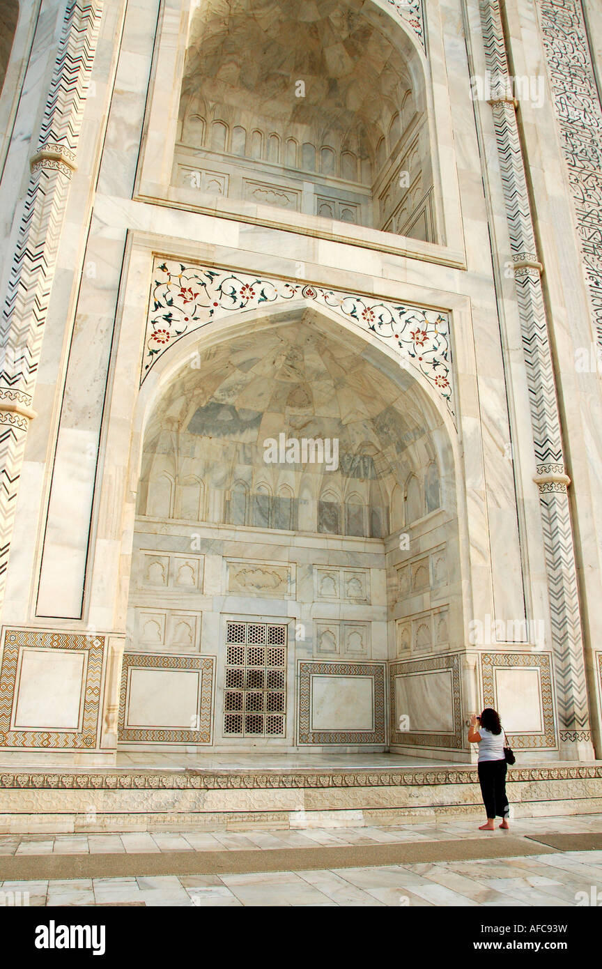 Tourist at Taj Mahal in India Stock Photo - Alamy