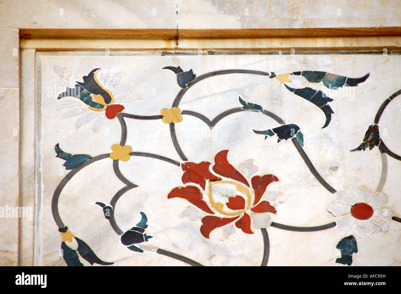 Close-up of inlaid precious stones in marble at Taj Mahal, India Stock ...