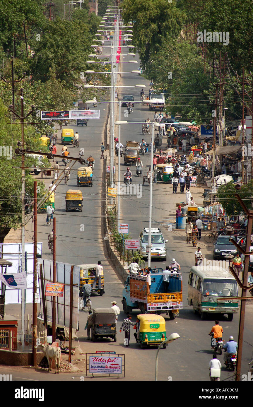Main road in Agra, home of the Taj Mahal, India Stock Photo - Alamy
