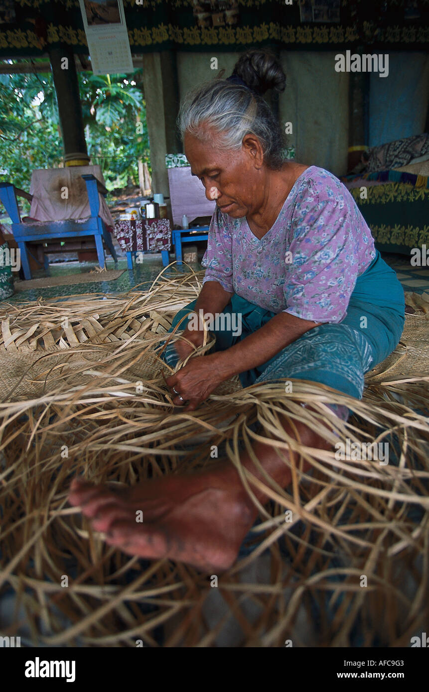 Pandanus weaving samoa hi-res stock photography and images - Alamy