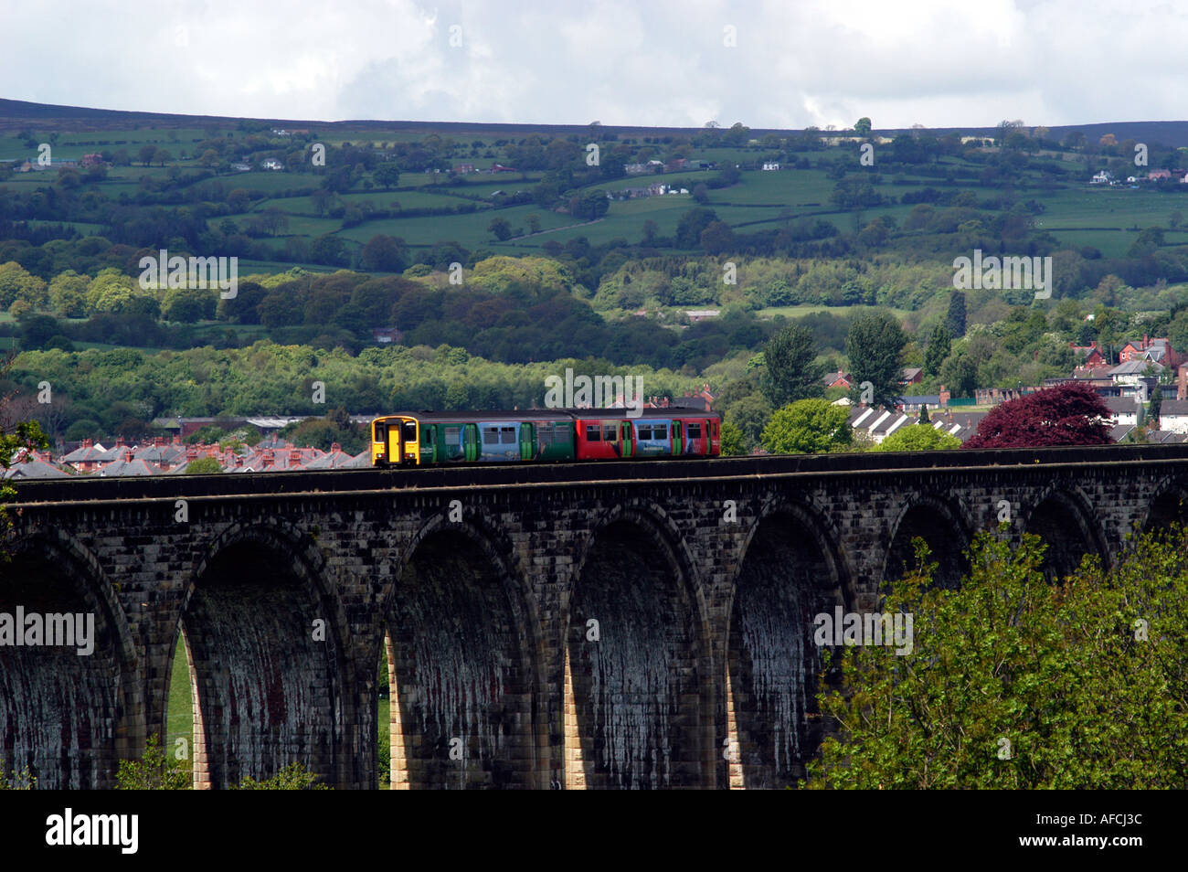 Passenger train crossing Chirk Viaduct Wrexham Wales UK Stock Photo - Alamy