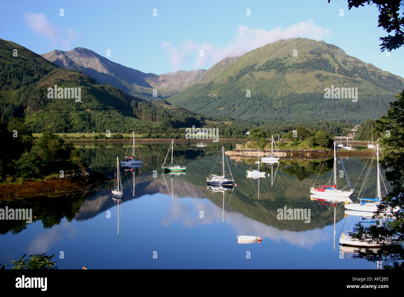 Bishops bay loch leven scotland hi-res stock photography and images - Alamy