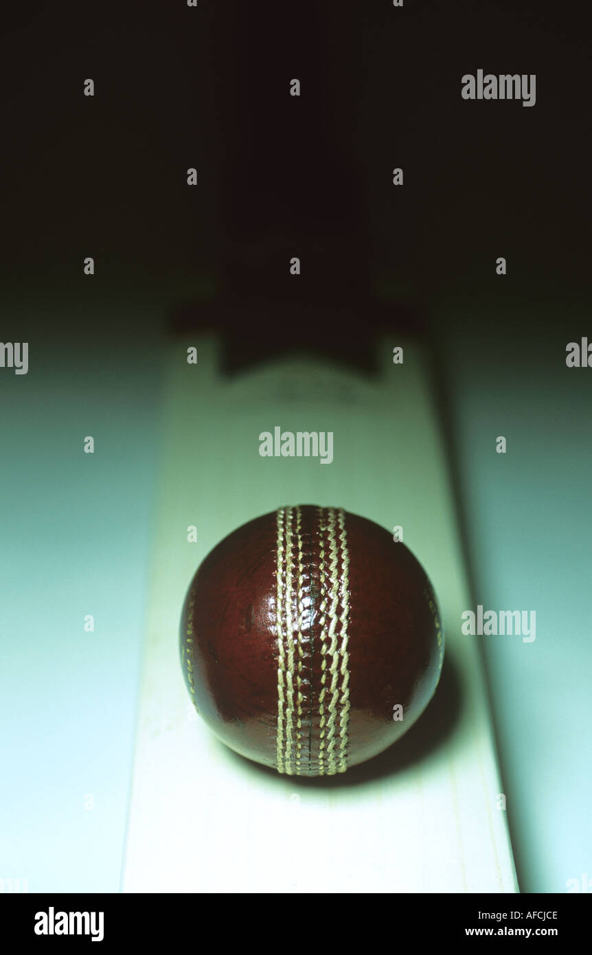 International cricket umpire hi-res stock photography and images - Alamy