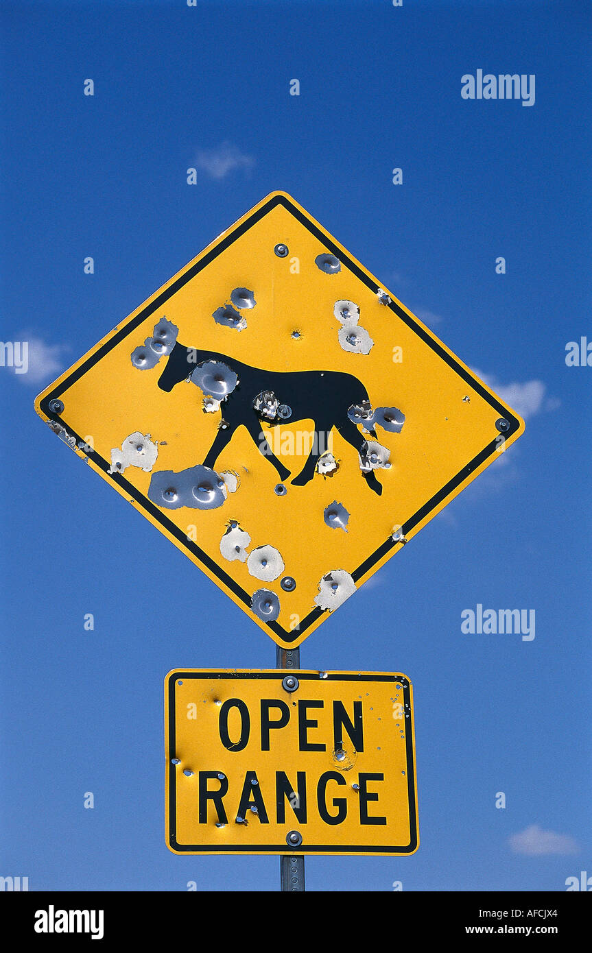 Open range sign hi-res stock photography and images - Alamy