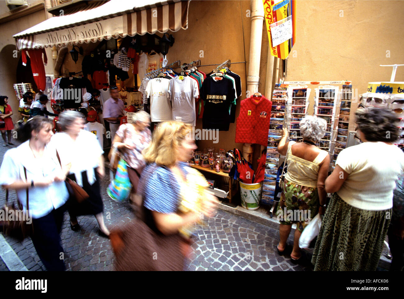 Shopping in monaco hi-res stock photography and images - Alamy