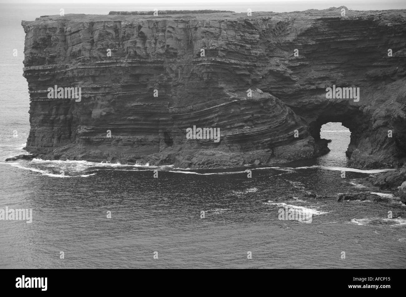 Cliffs of moher cliffs of moher Black and White Stock Photos & Images ...