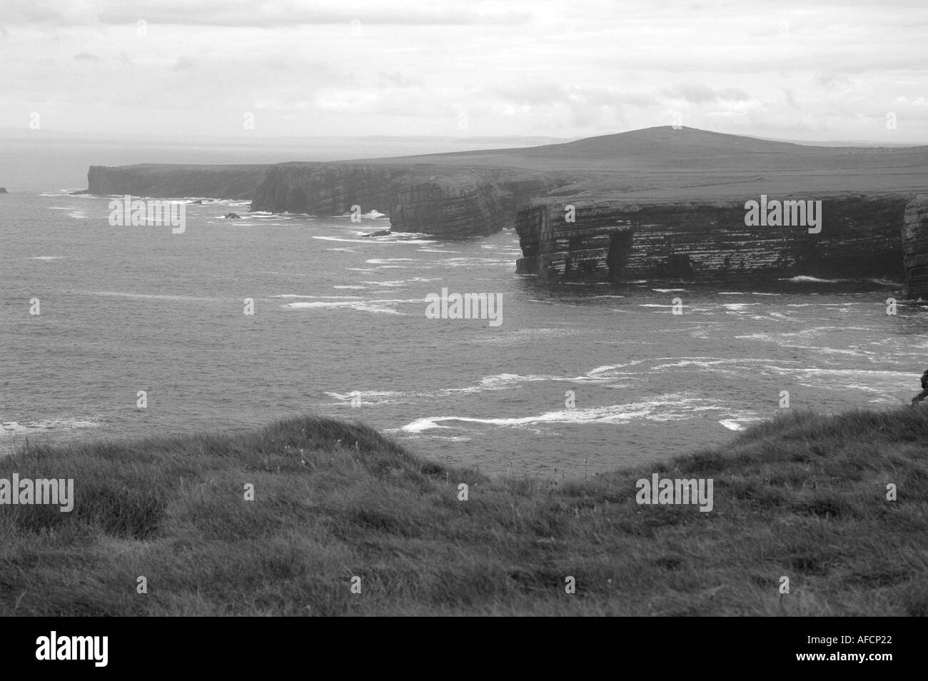 Cliffs of moher cliffs of moher Black and White Stock Photos & Images ...