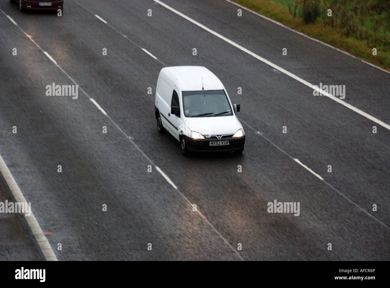 White vauxhall van hi-res stock photography and images - Alamy