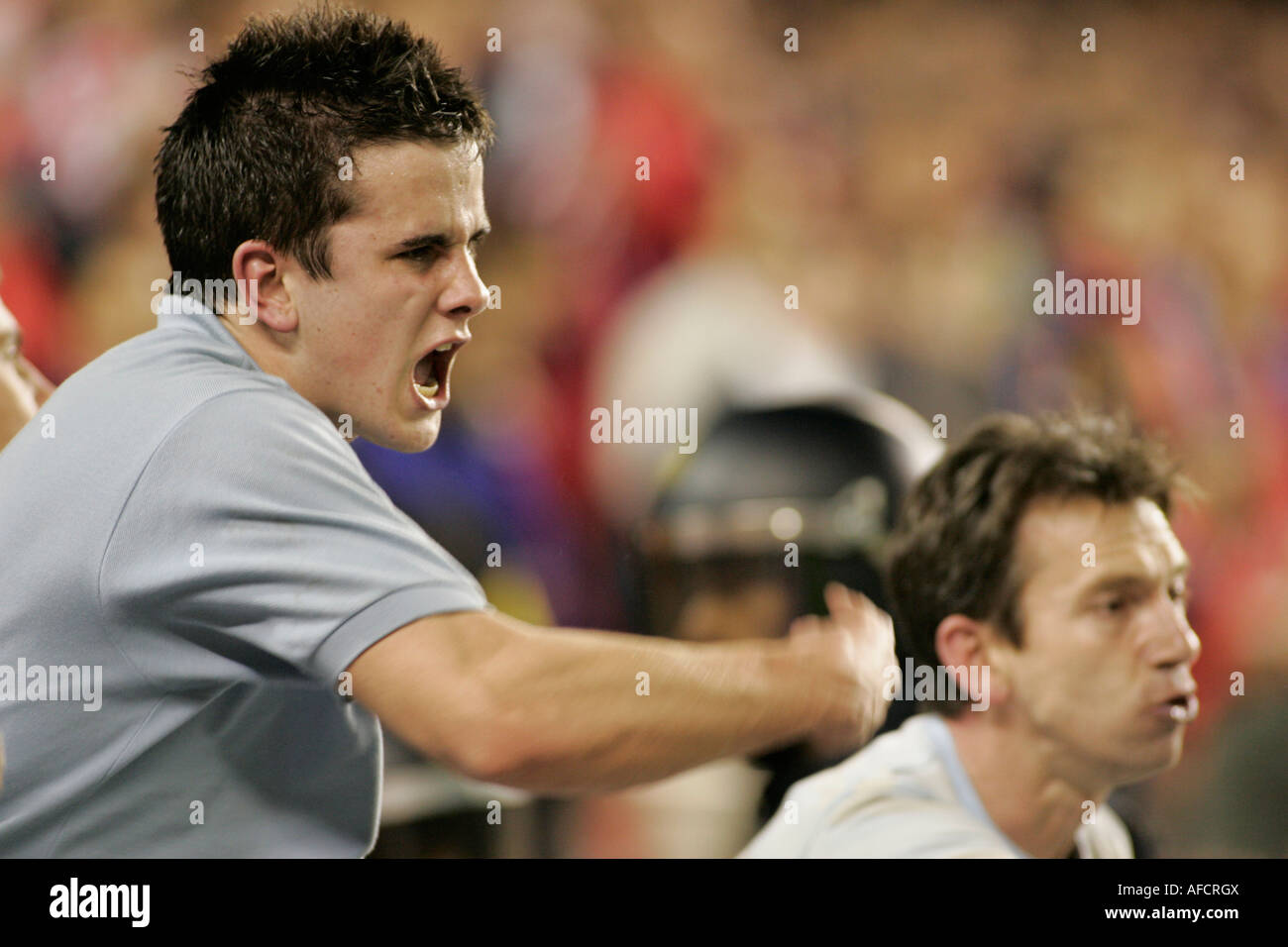 Spurs fans hi-res stock photography and images - Alamy