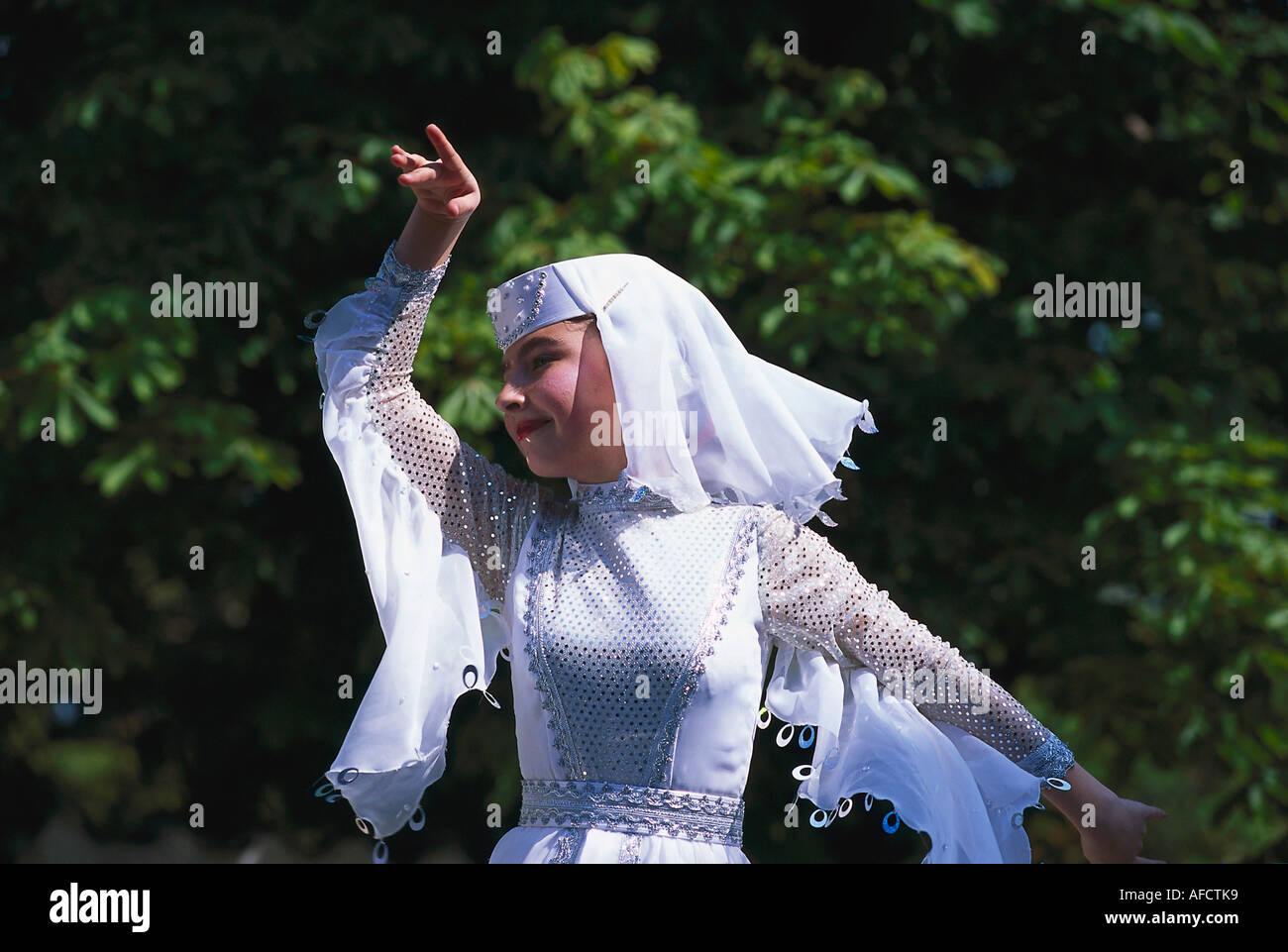 Ukrainian Folklore dance, The Khan´s Palace, Bakhchisarai, Crimea ...