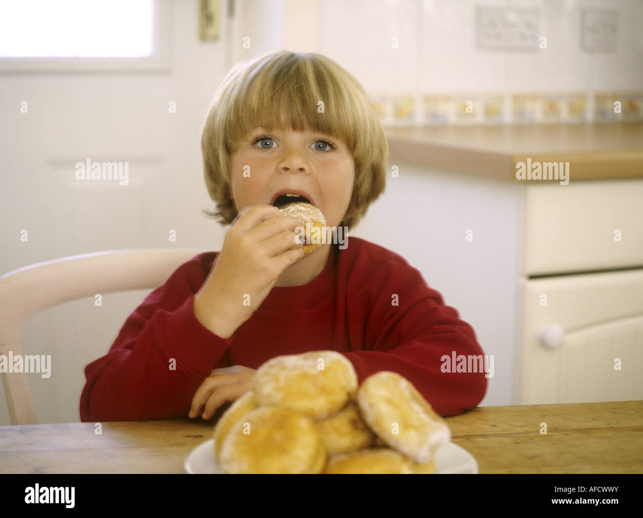 Stodgy meal hi-res stock photography and images - Alamy