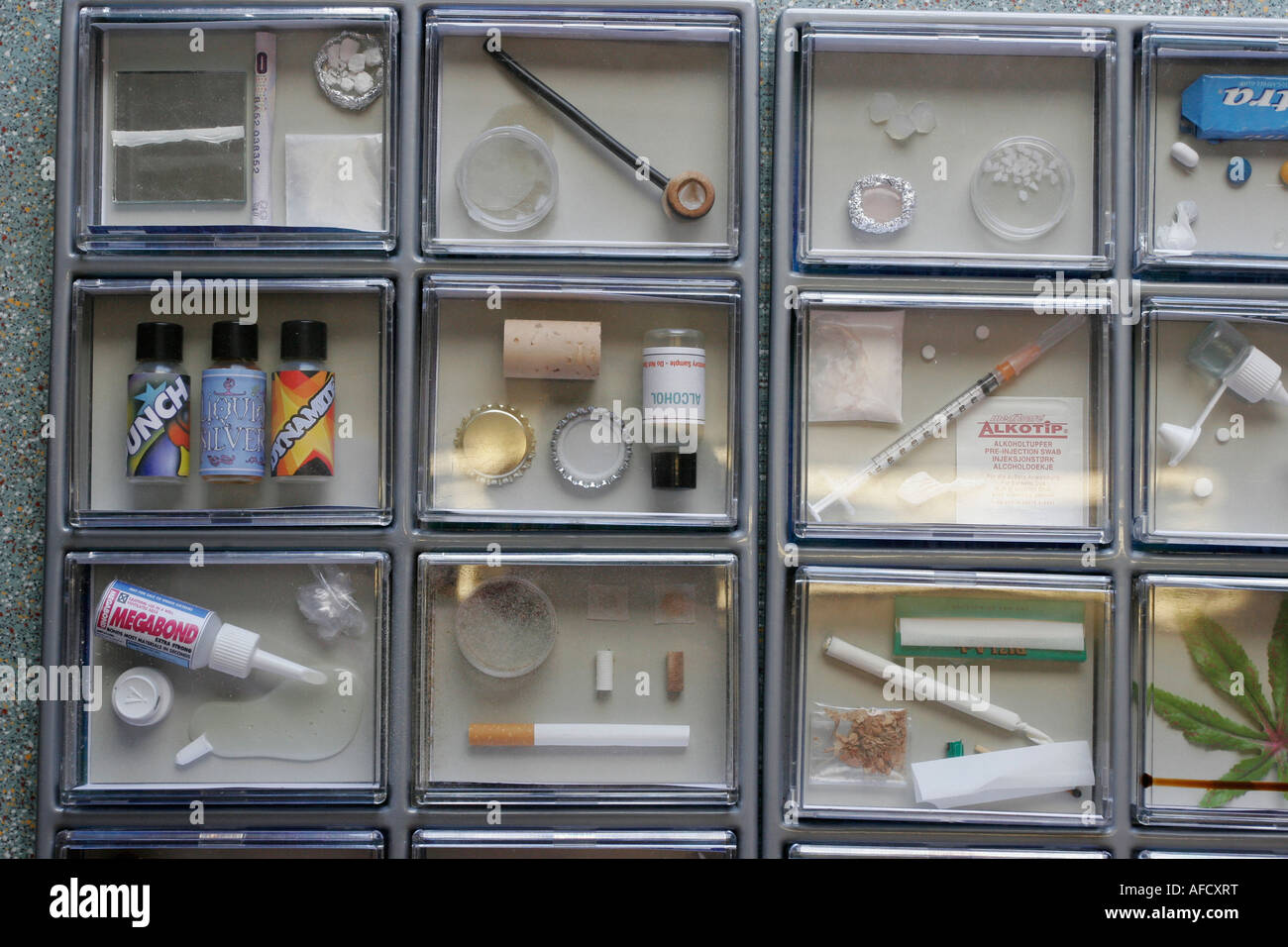 Display case showing and identifying illegal drugs Stock Photo - Alamy