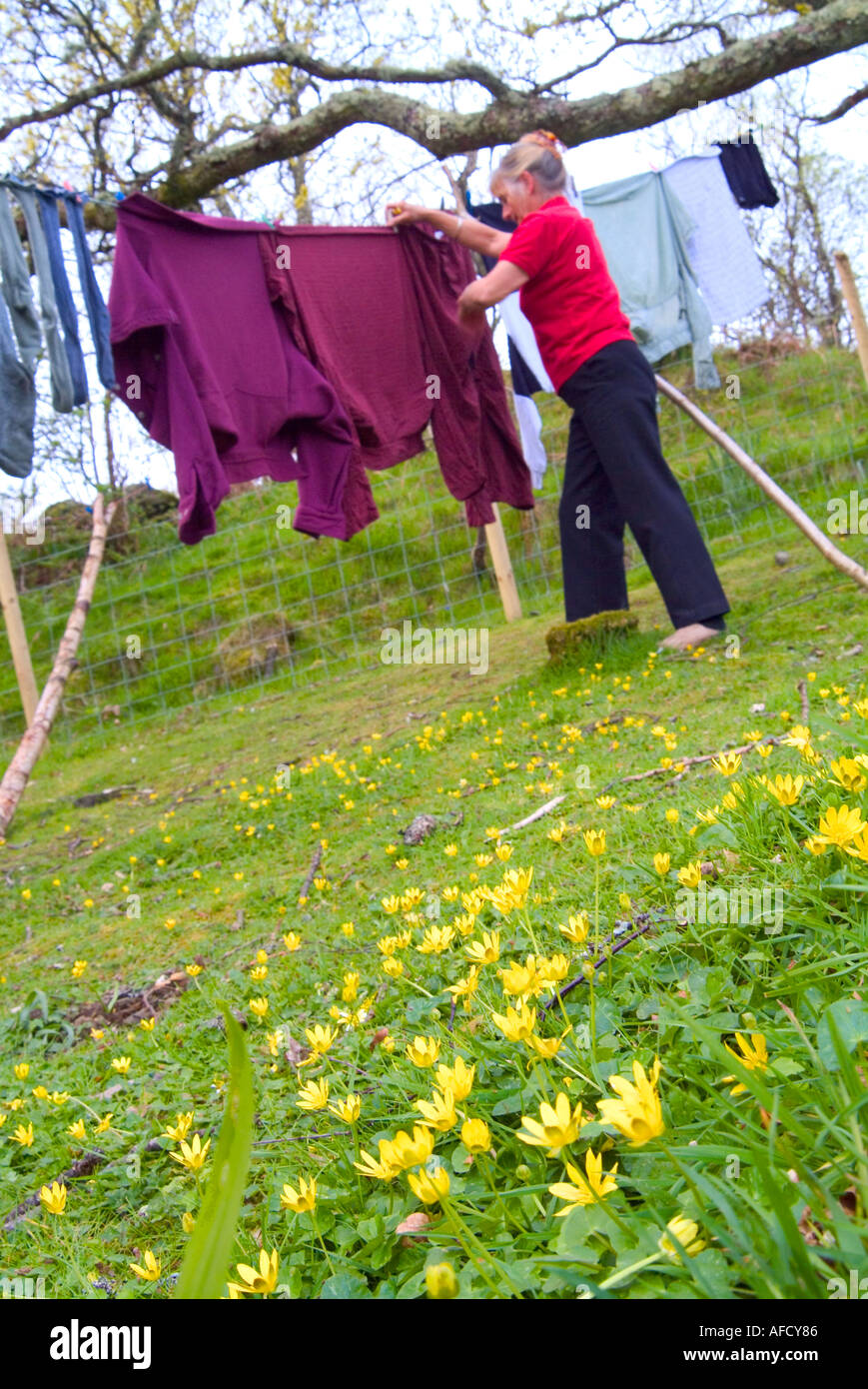 Makeshift washing line hi-res stock photography and images - Alamy