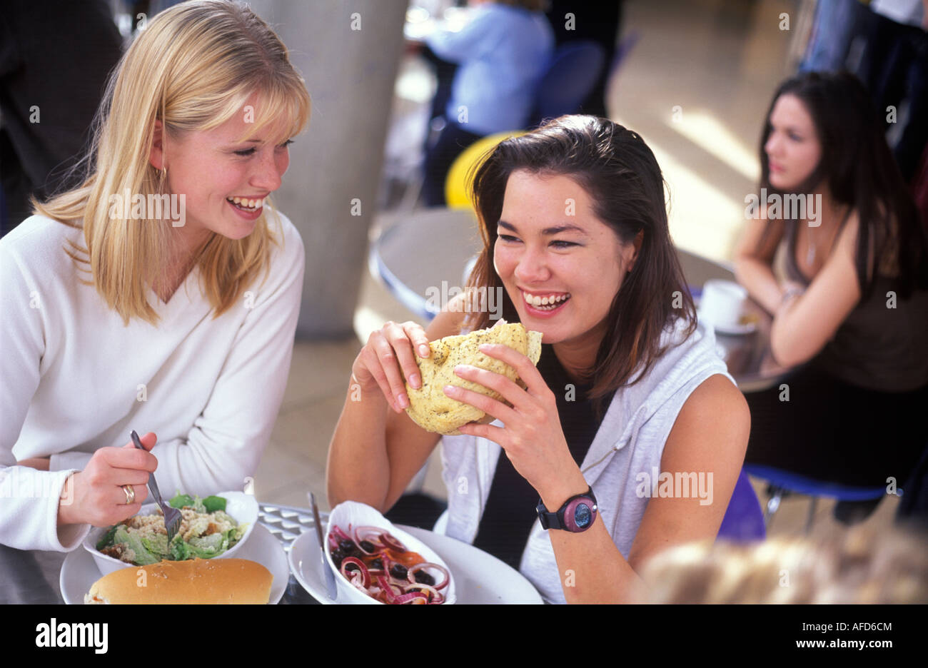 Healthy friendships hi-res stock photography and images - Alamy