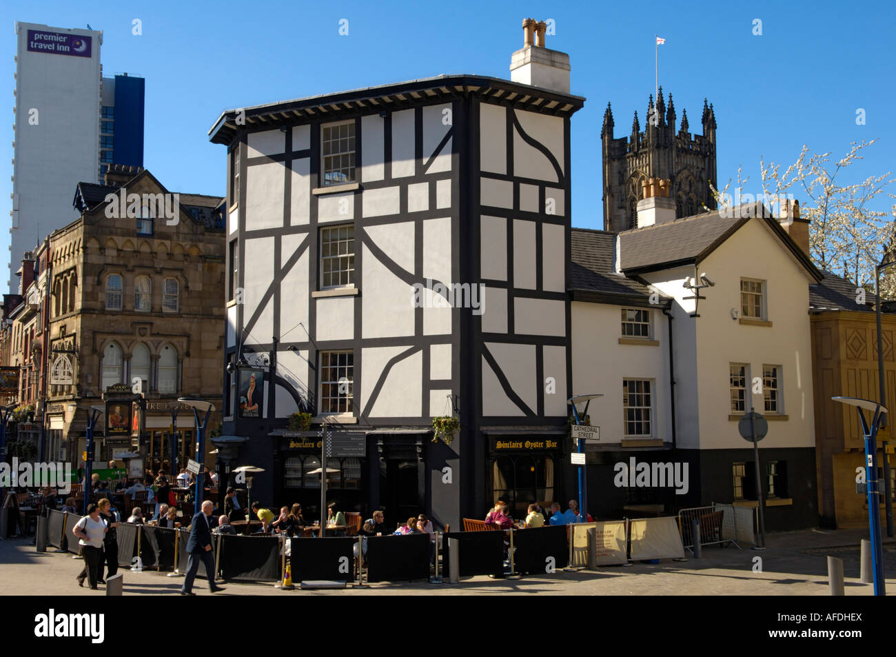 Sinclair's Oyster Bar an ever popular restaurant-pub in Manchester ...