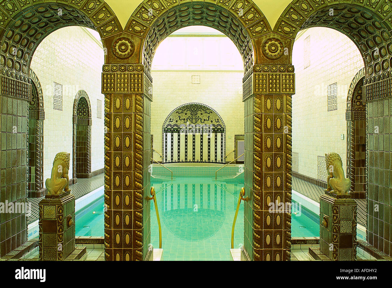 Therme roman hi-res stock photography and images - Alamy