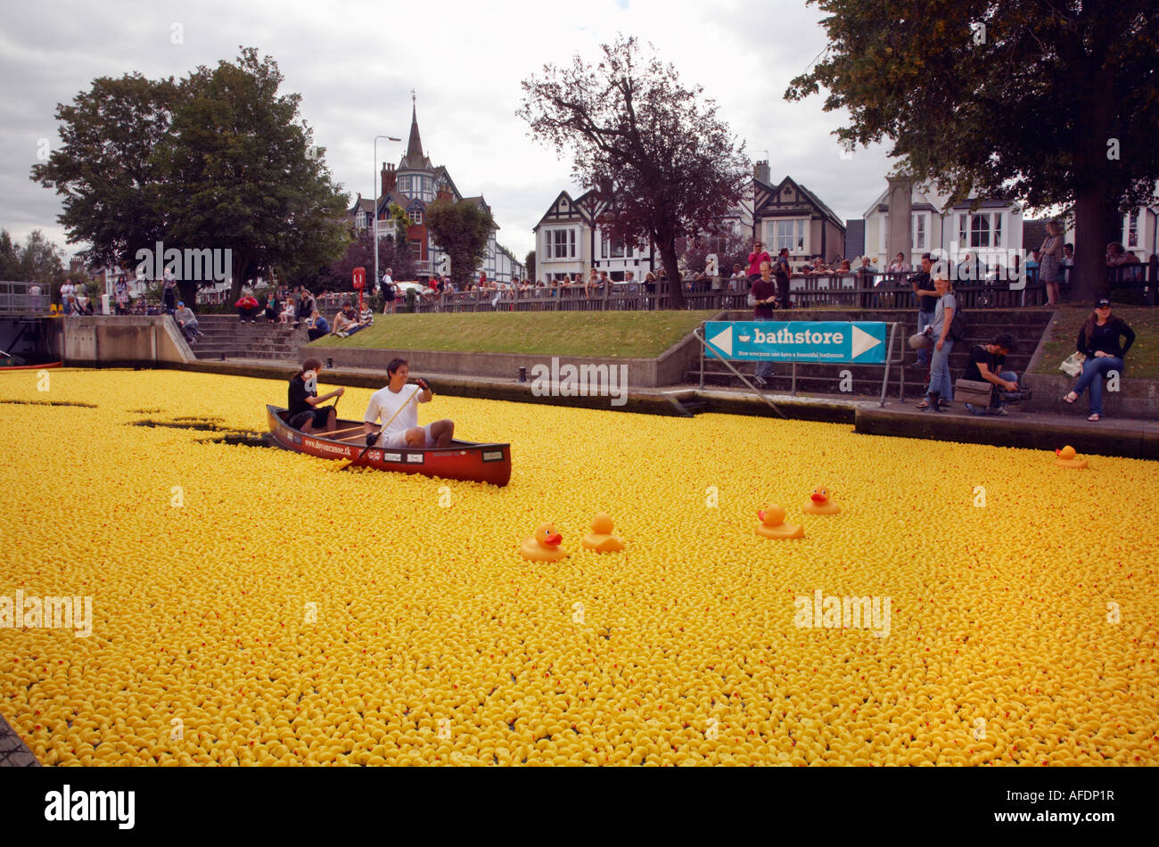 Great British Duck Race 2007 on the River Thames at Hampton Court Stock ...