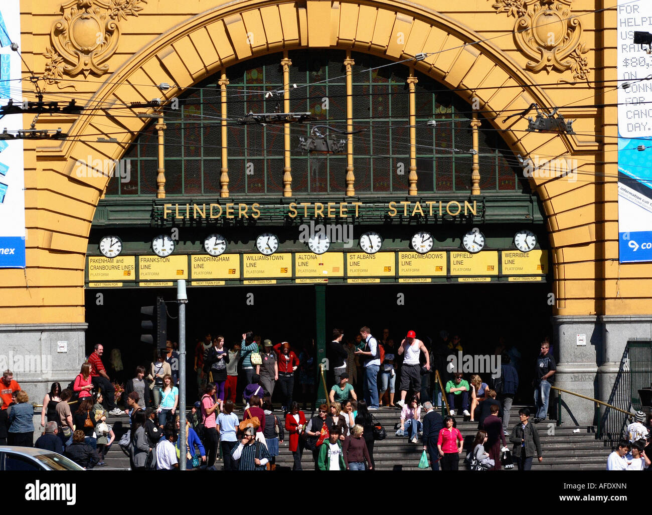 Flinders Street Station Main Entrance Stock Photo - Alamy
