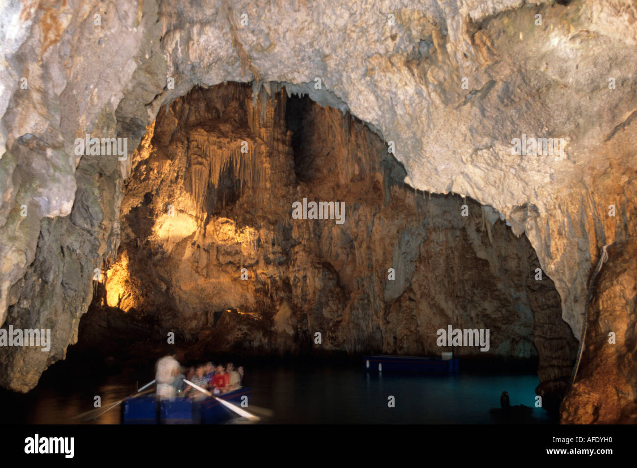 Emerald grotto amalfi hi-res stock photography and images - Alamy