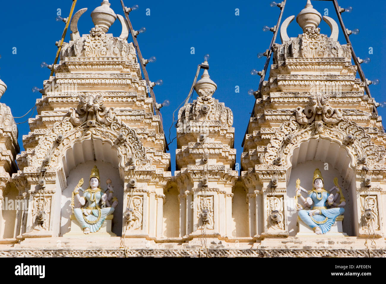 India structural temples hi-res stock photography and images - Alamy
