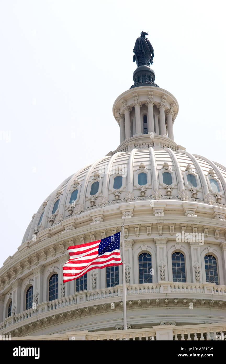 The u s capitol building outside hi-res stock photography and images ...